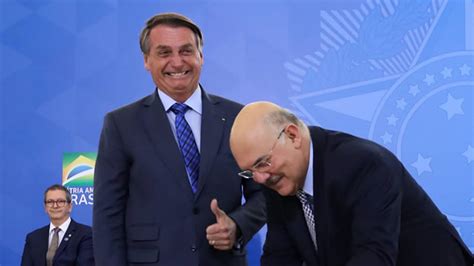 Bolsonaro Diz Que ‘bota A Cara No Fogo Por Milton Ribeiro Tem Londrina