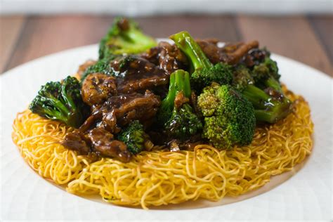 Pan Fried Noodles With Soy Curls And Broccoli James Strange