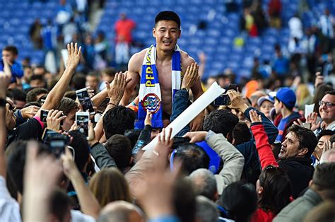 エスパニョールを知る日本人に聞く。中国人ウー・レイ獲得で何が変化？ 海外サッカー Number Web ナンバー