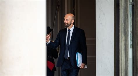 Mode de calcul de la retraite le gouvernement abandonne lidée daligner le public sur le