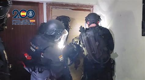 Desmantelados dos puntos de venta de droga en Parla la policía actúa