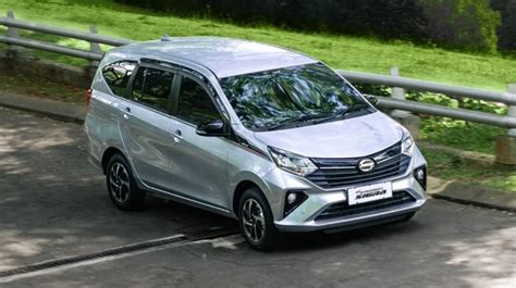 Daftar Harga Daihatsu Sigra Terbaru Juli Mobil Keluarga Lebih Murah Dari Calya