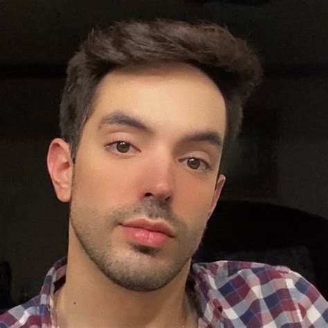 Victoresc • Yo Si Me Quería Encuerar Aquí • Threads