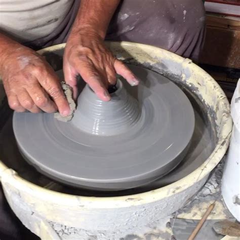 Throwing Basic Pot Pottery Wheel Step By Step Tutorial Artofit