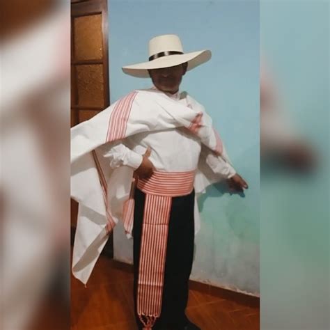 Vestimenta De La Marinera Peruana Mochera Huanchaquera Monsefu