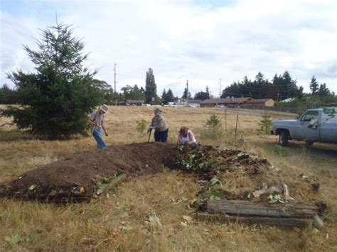How To Build A Hugelkultur Raised Garden Bed Artofit
