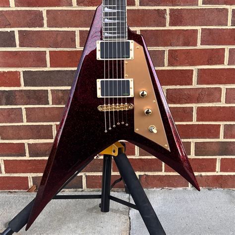 Esp Ltd Kirk Hammett Kh V Red Sparkle Korina Body Macassar Ebony Fretboard Emg Bone Breaker
