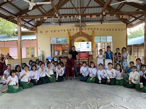 အူရီဒူးမြန်မာမှ လူမှုအသိုင်းအဝိုင်းများ၏ ပညာရေးနှင့်လူမှုဘဝဖွံ့ဖ