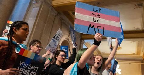 Lgbtq Youth Flee Hateful States 266000 Young People Have Moved To