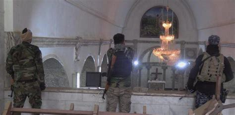 El éxodo De Los Cristianos Perseguidos Por El Estado Islámico En Irak