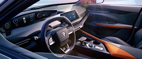 Changan UNI-V купить в Москве у официального дилера Чанган «Авилон»