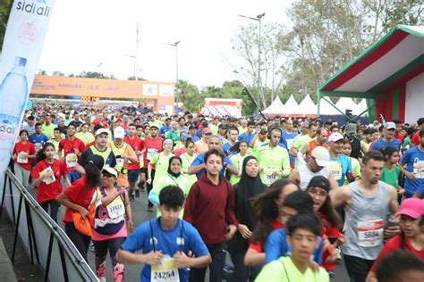 Coup de départ pour le ème Marathon International de Rabat