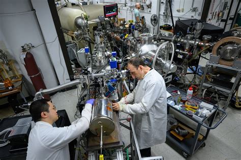 Future Nuclear Power Reactors Could Rely On Molten Salts — But What