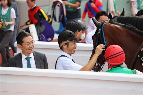 エプソムゆま🏇ダート愛が重馬場🏆🥇 On Twitter 尾関知人先生をここぞとばかり撮りまくり🤗 スルーセブンシーズ 尾関厩舎