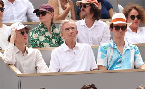 Photo Bernard Arnault Et Ses Fils Frédéric Et Alexandre Célébrités En Tribunes Des
