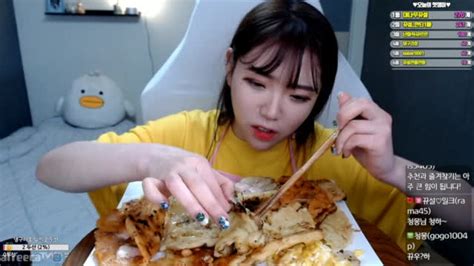 뀨또먹 과일퐁퐁먹방 젤리 초콜렛 과자로 부침개 만들면이런 맛이 나요 아프리카tv Vod