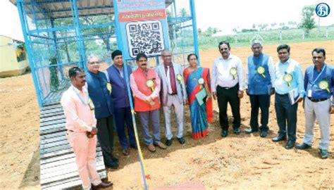 வேளாண் அறிவியல் நிலையத்தில் கால்நடை வளர்ப்பு மாதிரிப்பண்ணை Dinakaran