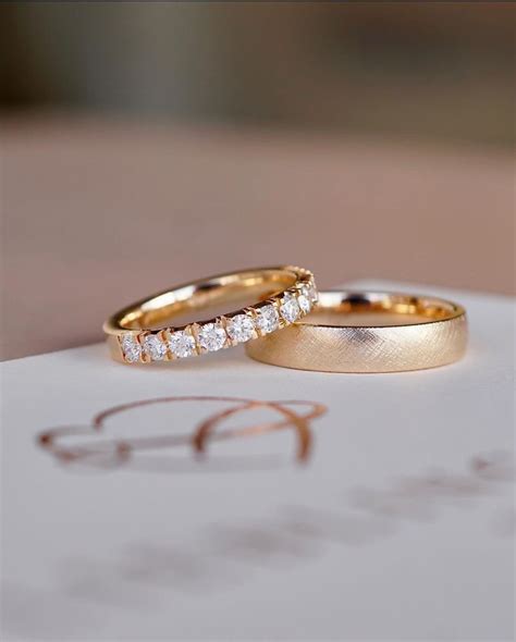 Pin Von Nicoline Pigsborg Auf Rings Ehering Modern Ring Verlobung