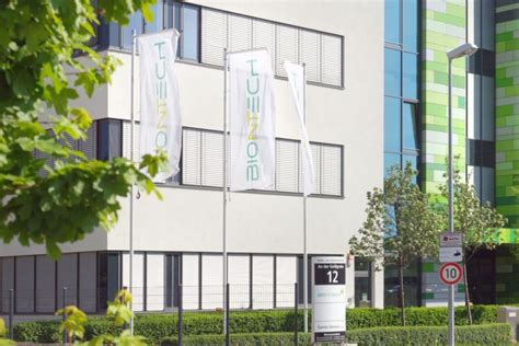 Corona Impfstoff Schnelleres Zulassungsverfahren für Biontech und