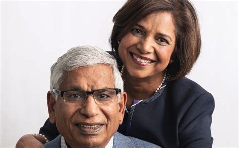 Bild Honours Krishna And Radhe Gupta For Philanthropy Connect Cre Canada