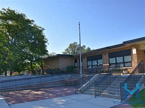 Forest Glen Elementary School Glen Ellyn Illinois July 2018 Glen