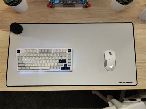 White Mouse Pad Mousematrix