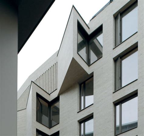 Projecting Oriel Windows At Kings Gate Victoria London