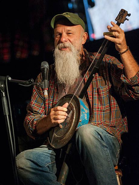 Seasick Steve Photos Pictures Of Seasick Steve Getty Images