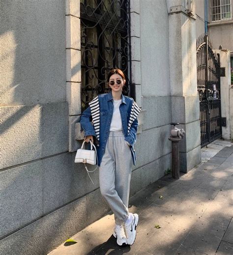 통통 튀는 청키함이 가득한 예쁜 여자 어글리슈즈를 찾는다면 나이키 에어 하이츠 여성 운동화 추천 네이버 블로그