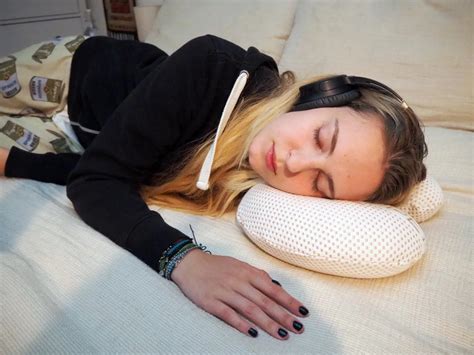 The Secret To Laying Down On Your Side With Headphones On Gadget Hacks