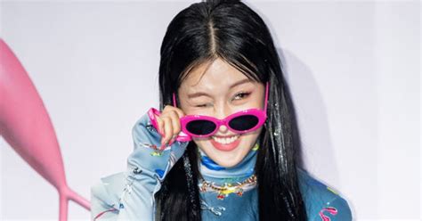 랄랄상큼 발랄한 포즈 사진