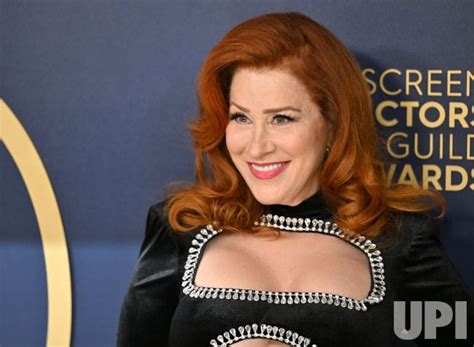 Photo Lisa Ann Walter Attends The 30th Annual Sag Awards In Los