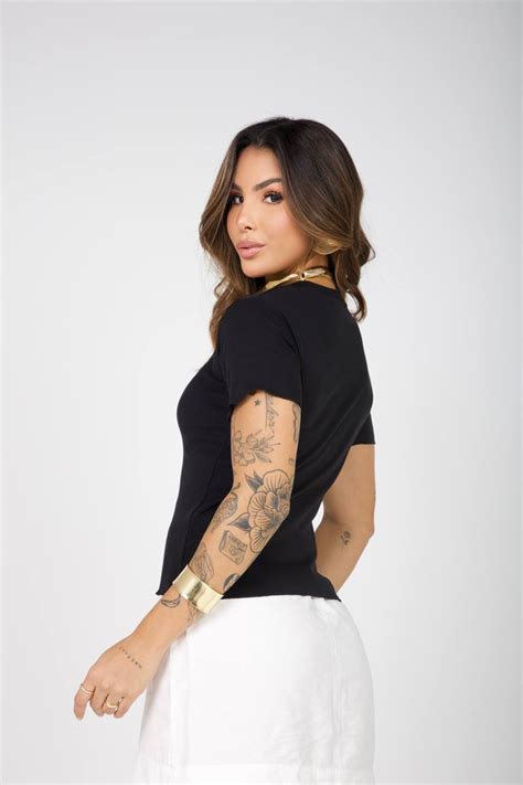 T Shirt Fru Fru Preto Valentt Moda Atacado