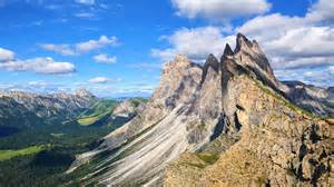 Ruta Al Pico Seceda En Los Dolomitas De Italia 4k