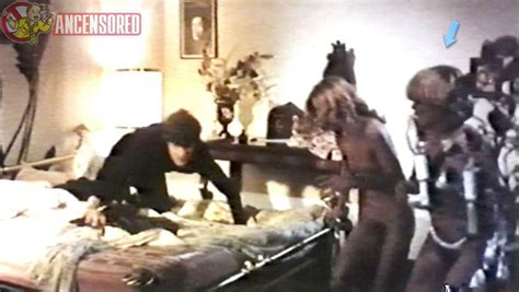 Naked Bárbara Rey In Porco Mondo
