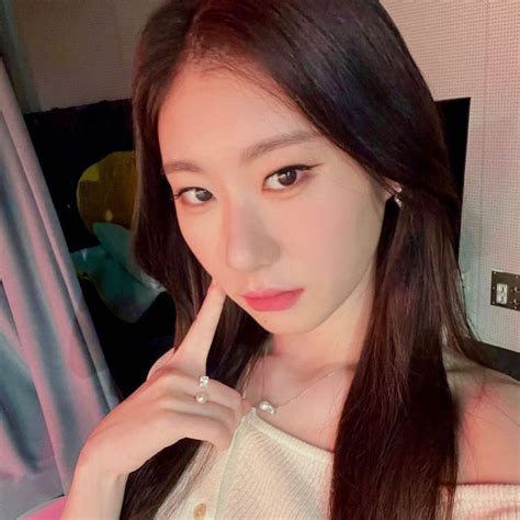 Chaeryeong Selca Icon Kpop Itzy Pfp Kpop Kpopicons Itzy Icon Kpop