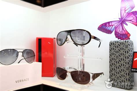 Davich Optical Myeongdong Branch 다비치안경 명동점 Trippose