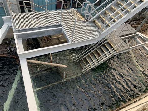 36 Eerie Photos Of Submerged Objects Klykercom