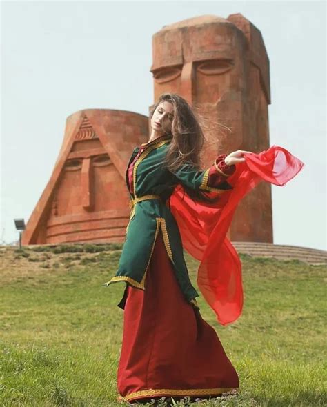 Карабахские армяне кто они откуда появились чем отличаются от других