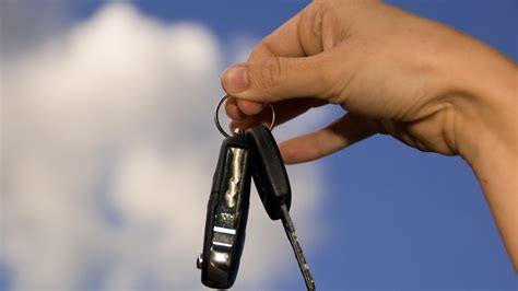 Reasons Honda CRV Green Key Light Flashing Fixed VehicleChef