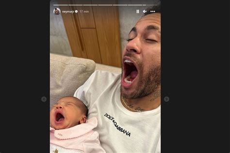 Neymar Encanta Fãs Em Foto Com A Filha Mavie Confira