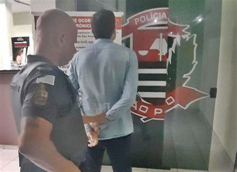 Pm Aborda Veículo E Prende Mais Um Procurado Pela Justiça Jornal De