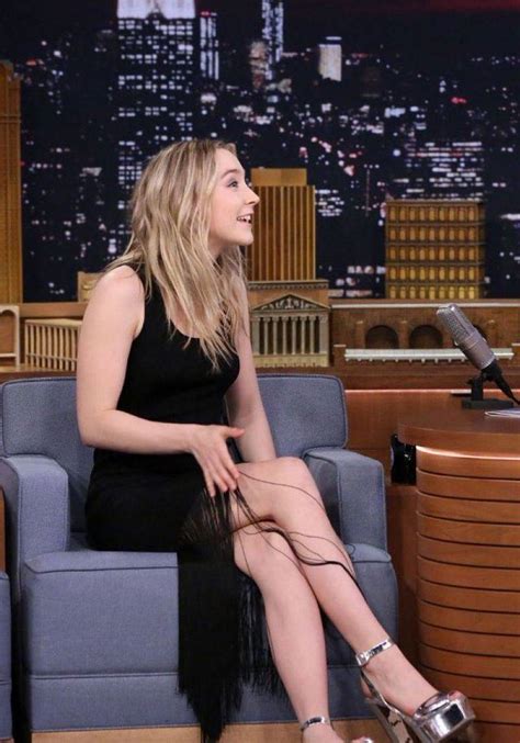 Saoirse Ronan Scrolller