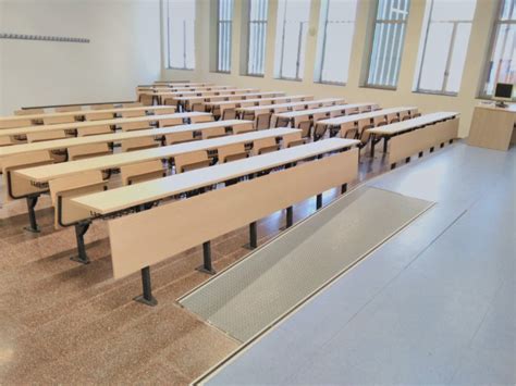 Aulas Docentes — Escuela De Ingeniería De Barcelona Este Eebe — Upc