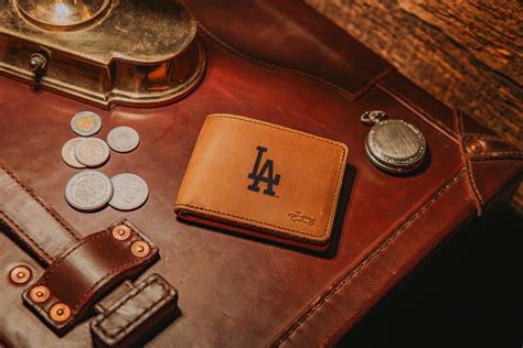 Leather Bifold Wallet Los Angeles Dodgers Saddleback Leather