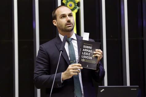 Eduardo Bolsonaro é Condenado A Indenizar Jornalista Em R 30 Mil Por