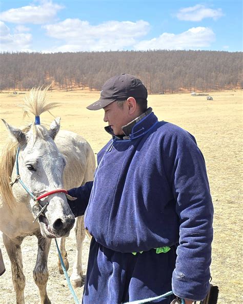 Хөвсгөлийн өнгө Хөвсгөлийн өнгө Added A New Photo