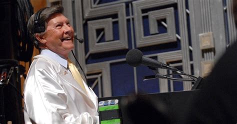 Jeopardy Announcer Johnny Gilbert Speaks On Carrying On Without Alex