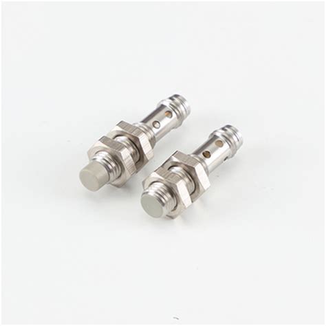 High Precision Cylindrical Inductive Proximity Sensor Dc 3 Wire M8 Mini