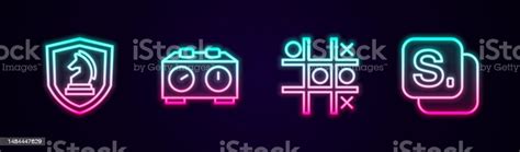 세트 라인 체스 시간 체스 시계 박하 사탕 발가락 게임 및 빙고 빛나는 네온 아이콘입니다 벡터 개념에 대한 스톡 벡터 아트 및